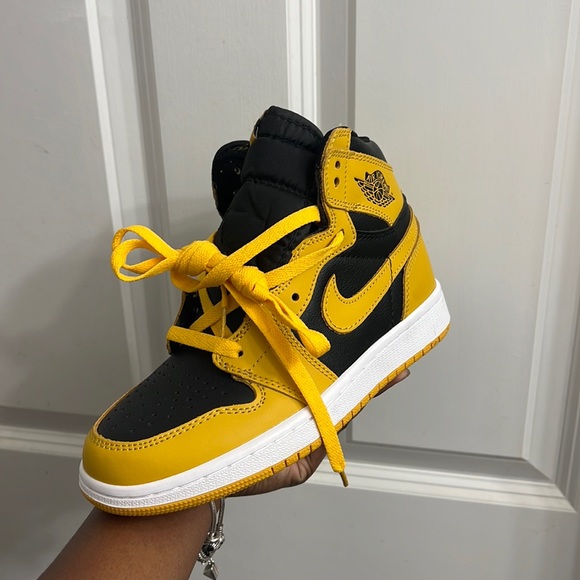 Jordan | Shoes | Air Jordan Retro High Og Pollen | Poshmark